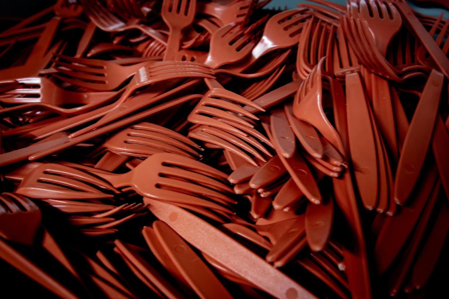 ‘Skip the Stuff’ law: How the plastic utensil ban will impact ...